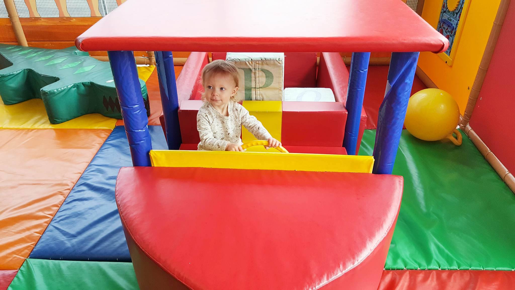 Dizzy Castle: A great indoor play establishment in Vancouver, WA. — Mom ...