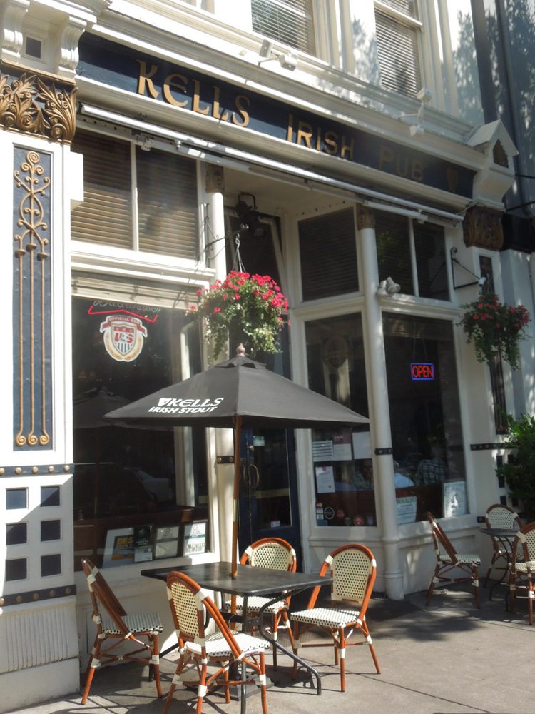 Local Eats: Kells Irish Pub and Restaurant in Portland, Oregon — Mom ...